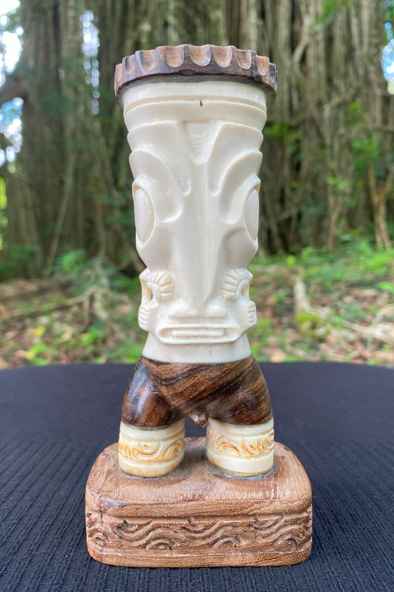 Tiki Sculpture in Bone – Cannibal Art