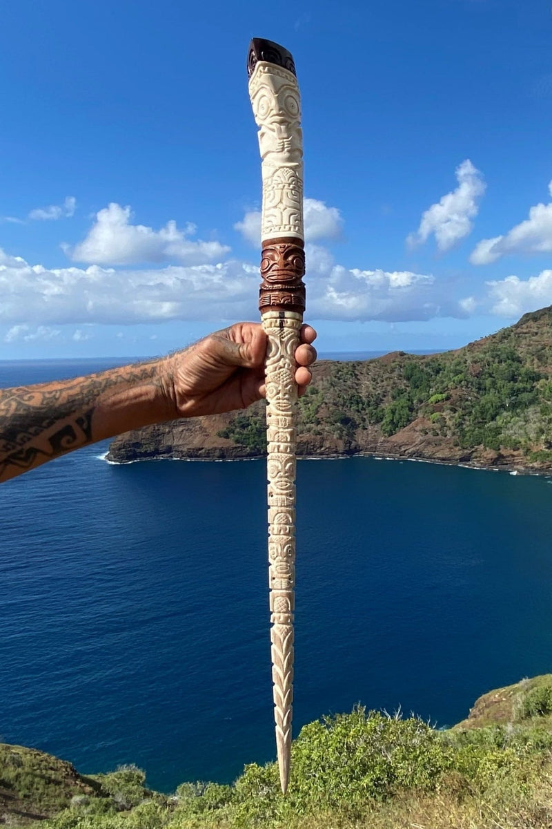 Swordfish rostrum (stand included) – Cannibal Art